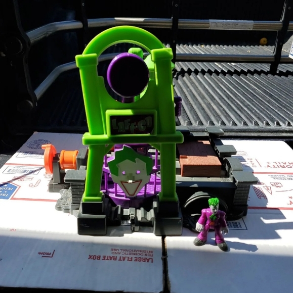 Fisher-Price | Toys | Fisherprice Geotrax Dc Super Friends Deluxe ...